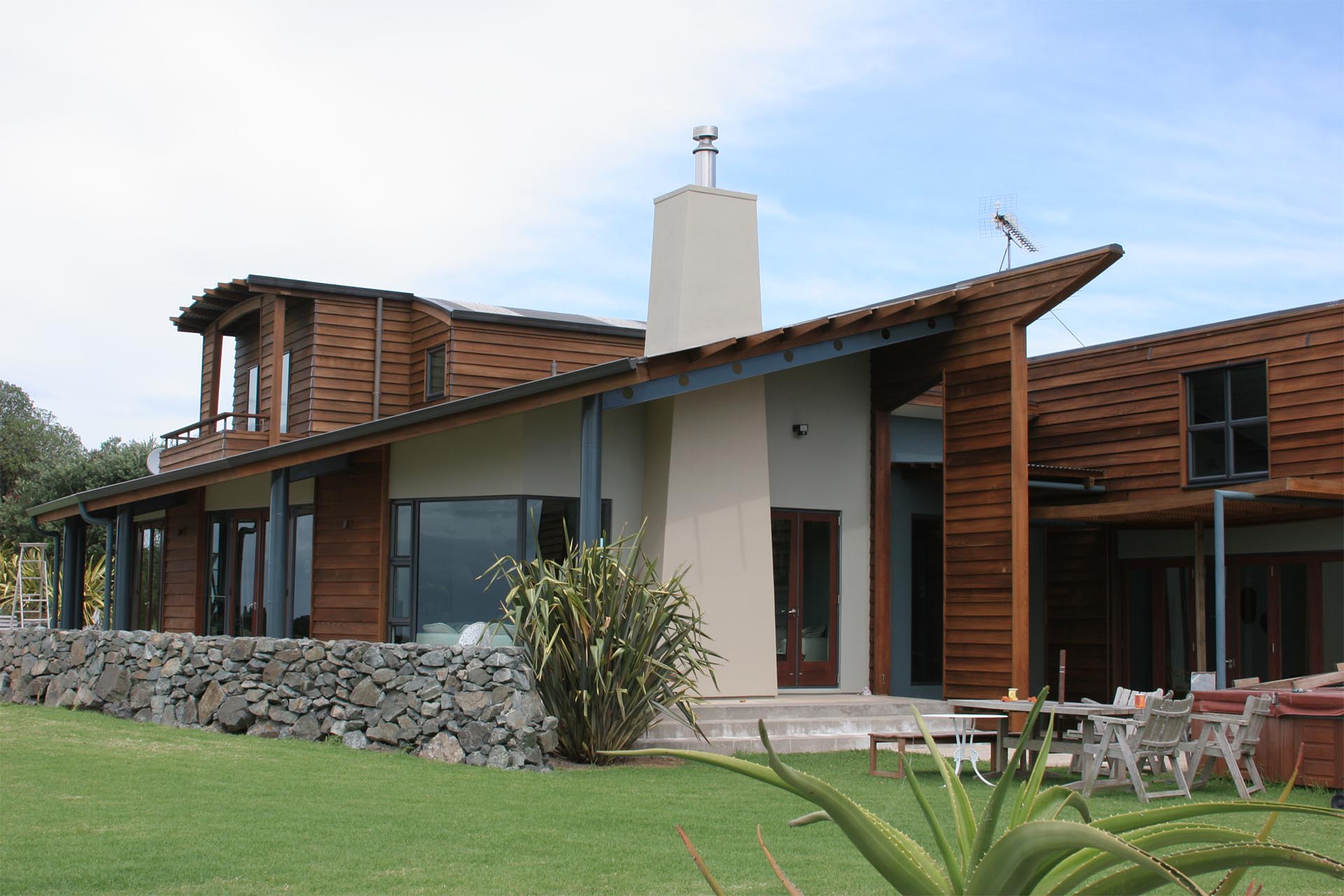 What is Cedar and why is it a Great Building Material? - Cedar Doctor